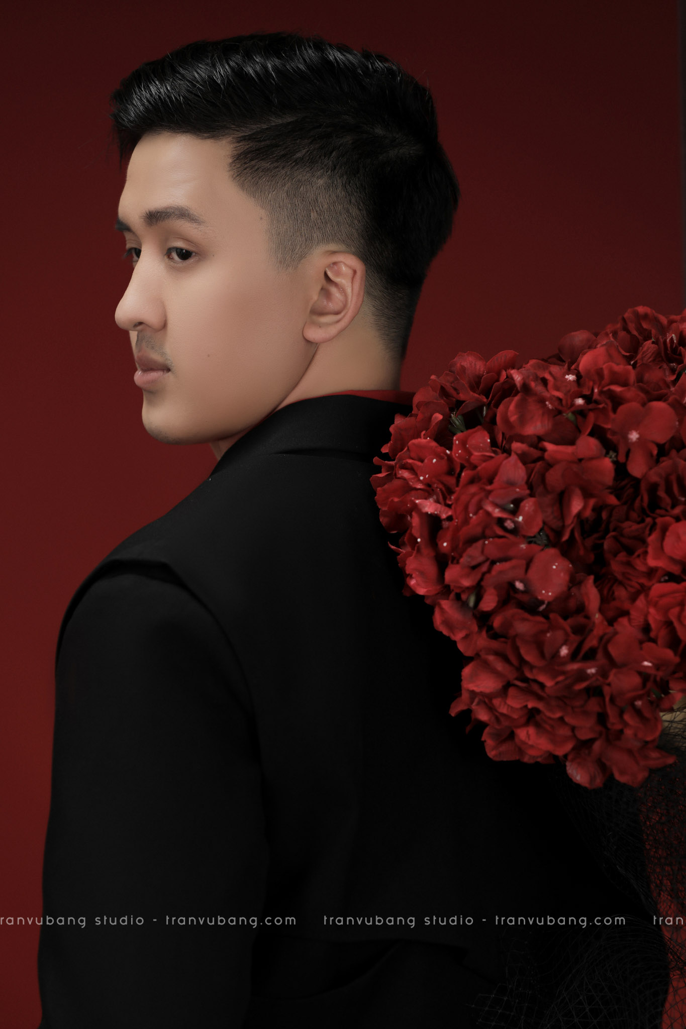 Red couple – Tran Vu Bang Studio